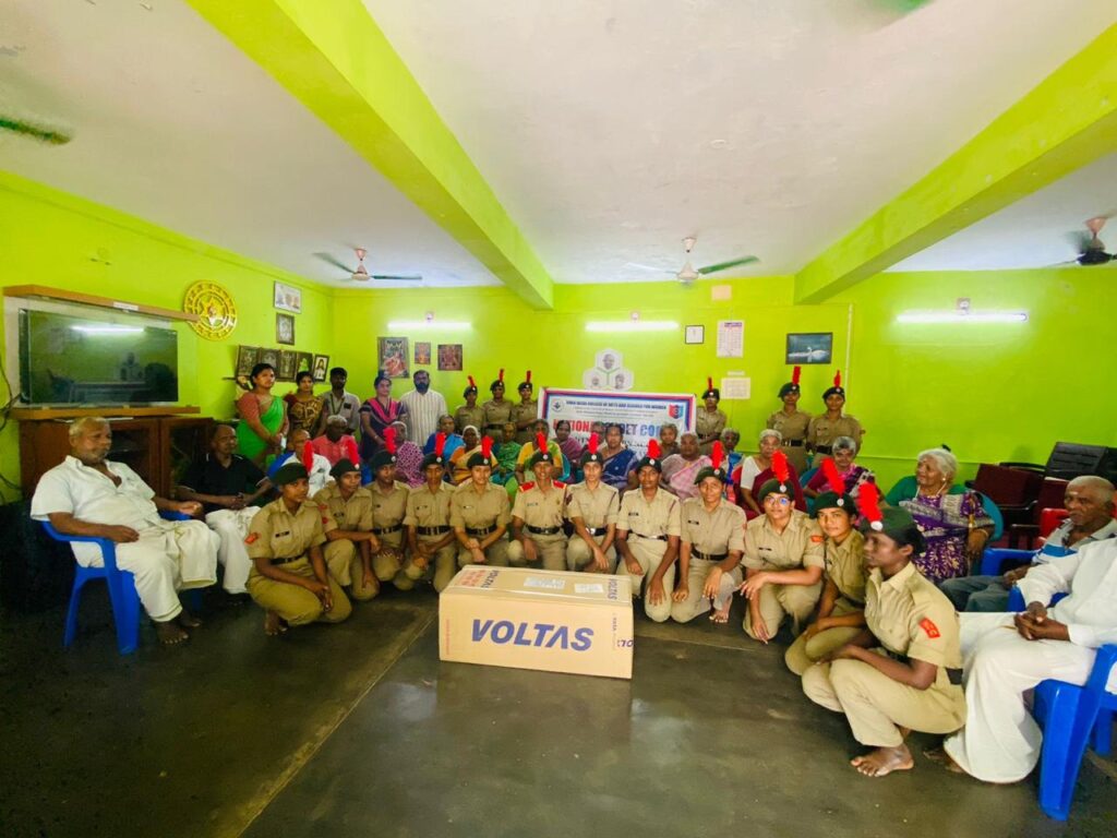 NCC students interacts with destitute elders at Sri Ramakrishna ...